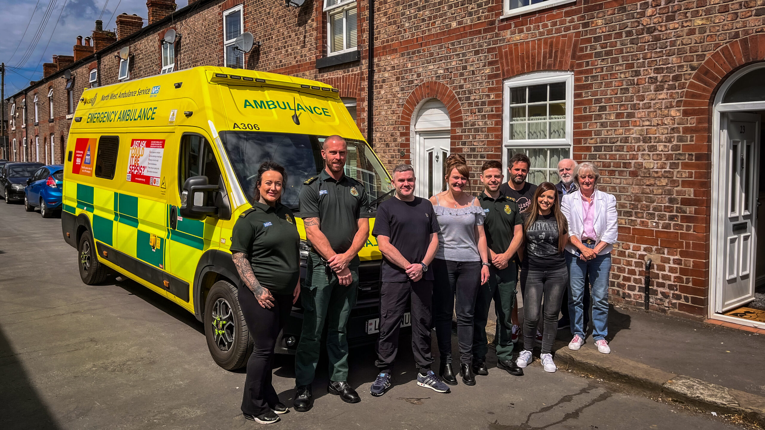 Manchester man hails ambulance staff as “heroes” for the ‘difference ...